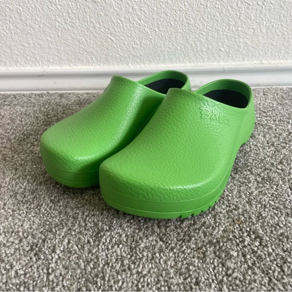 Birkenstock | Shoes | Birkenstock Superbirki Clogs Size L9 M7 Green Slip On Slip Resistant 4 ...